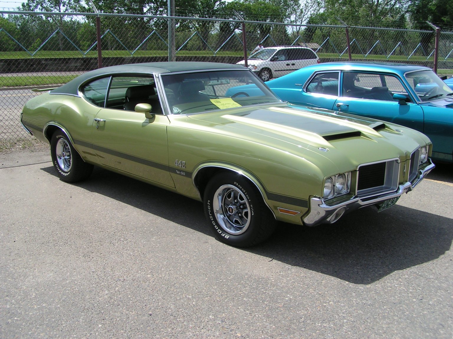 Oldsmobile 442 - The History of Oldsmobile's Iconic Muscle Car