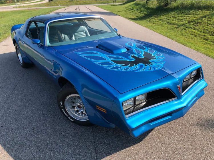 Pontiac Firebird, 1982-2002 - Year-by-Year: Engines, Specs & More