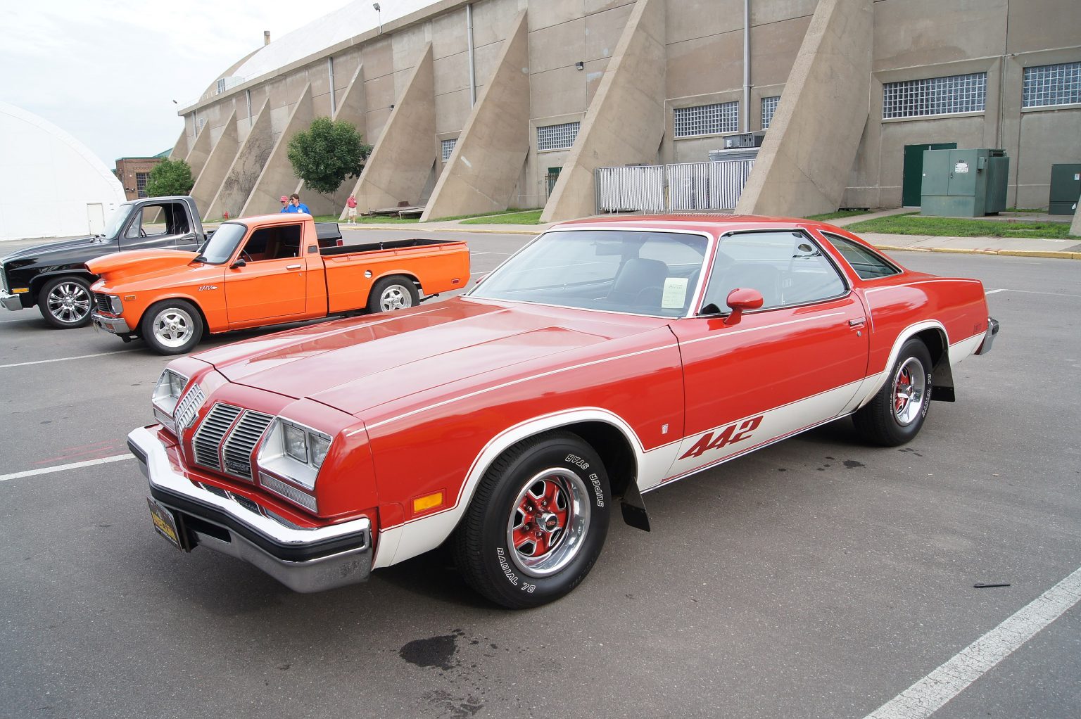 Oldsmobile 442 - The History of Oldsmobile's Iconic Muscle Car