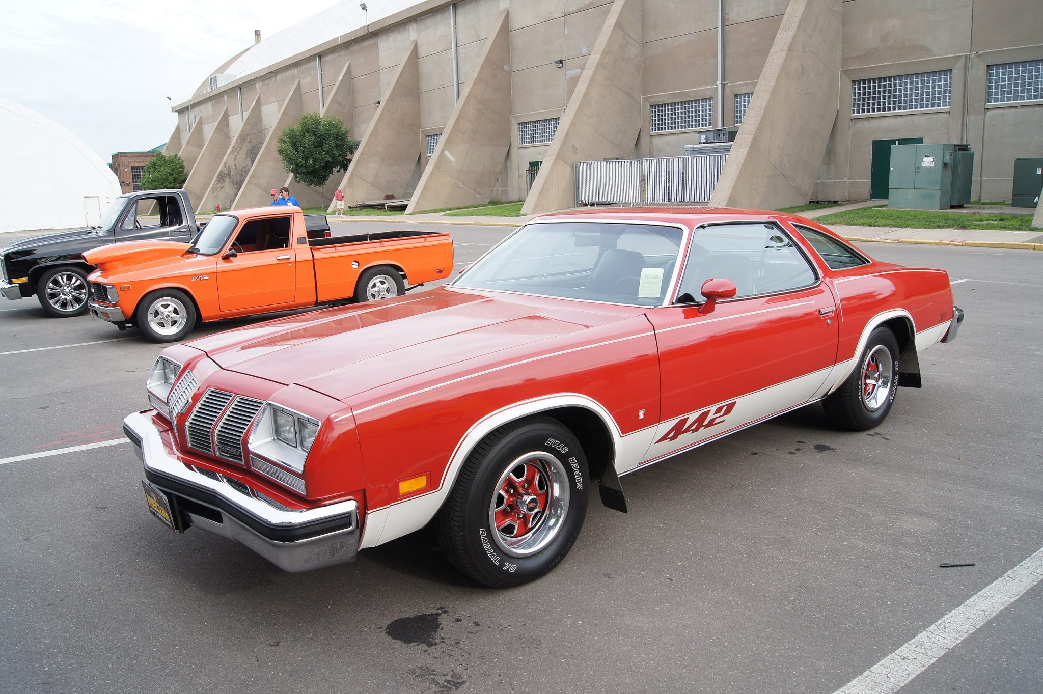 Oldsmobile 442 - The History of Oldsmobile's Iconic Muscle Car